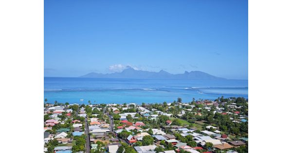 Punaauia : Superbe F2 52 m& + 24m² de terrasse VUE MOOREA | BIG-CE